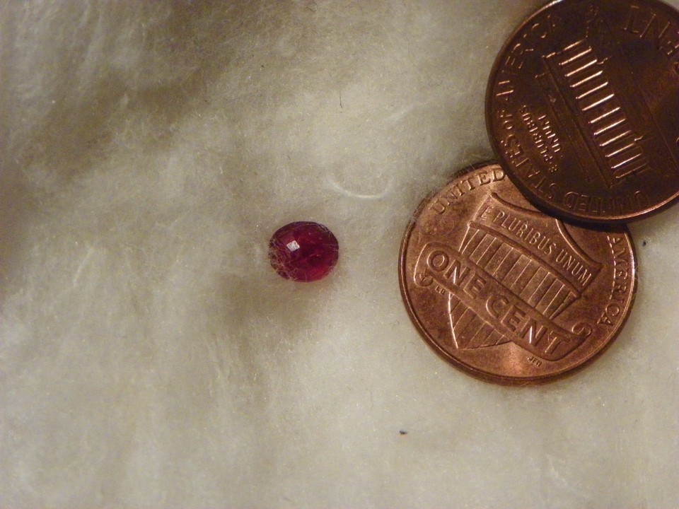 Red Spinel 0.89 Carats 5.11x5.74x3.87 MM. Oval Noticeable Natural ...
