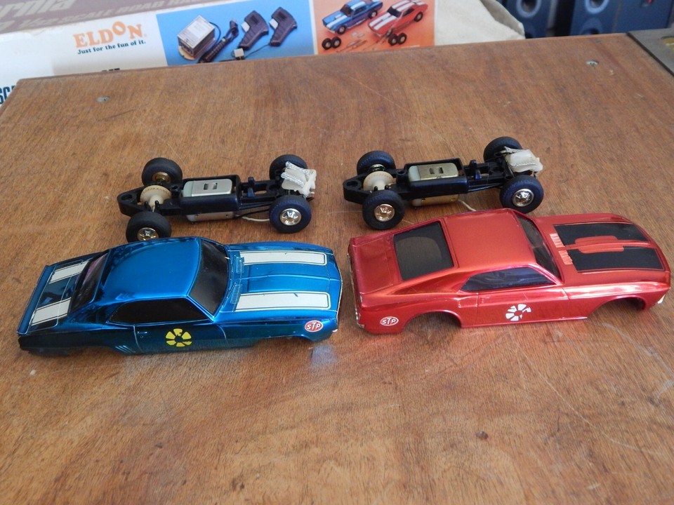 Vintage Eldon 1/32 Slot Car Set Road Race California Custom, Camaro ...