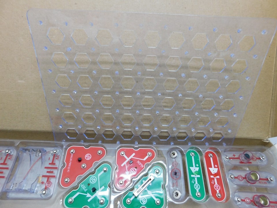 Elenco Electronic Snap Circuits Kit, SC-300, complete, 2012 | eBay