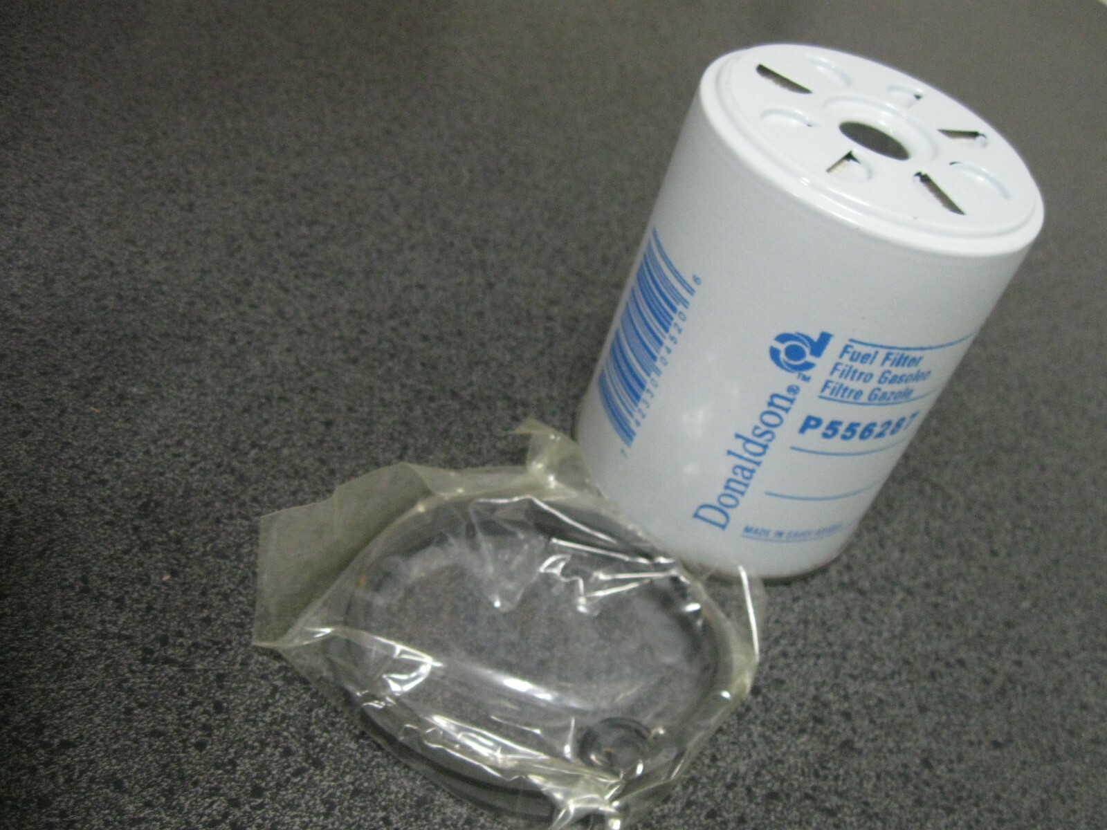 DONALDSON P556287 - Fuel filter cross reference