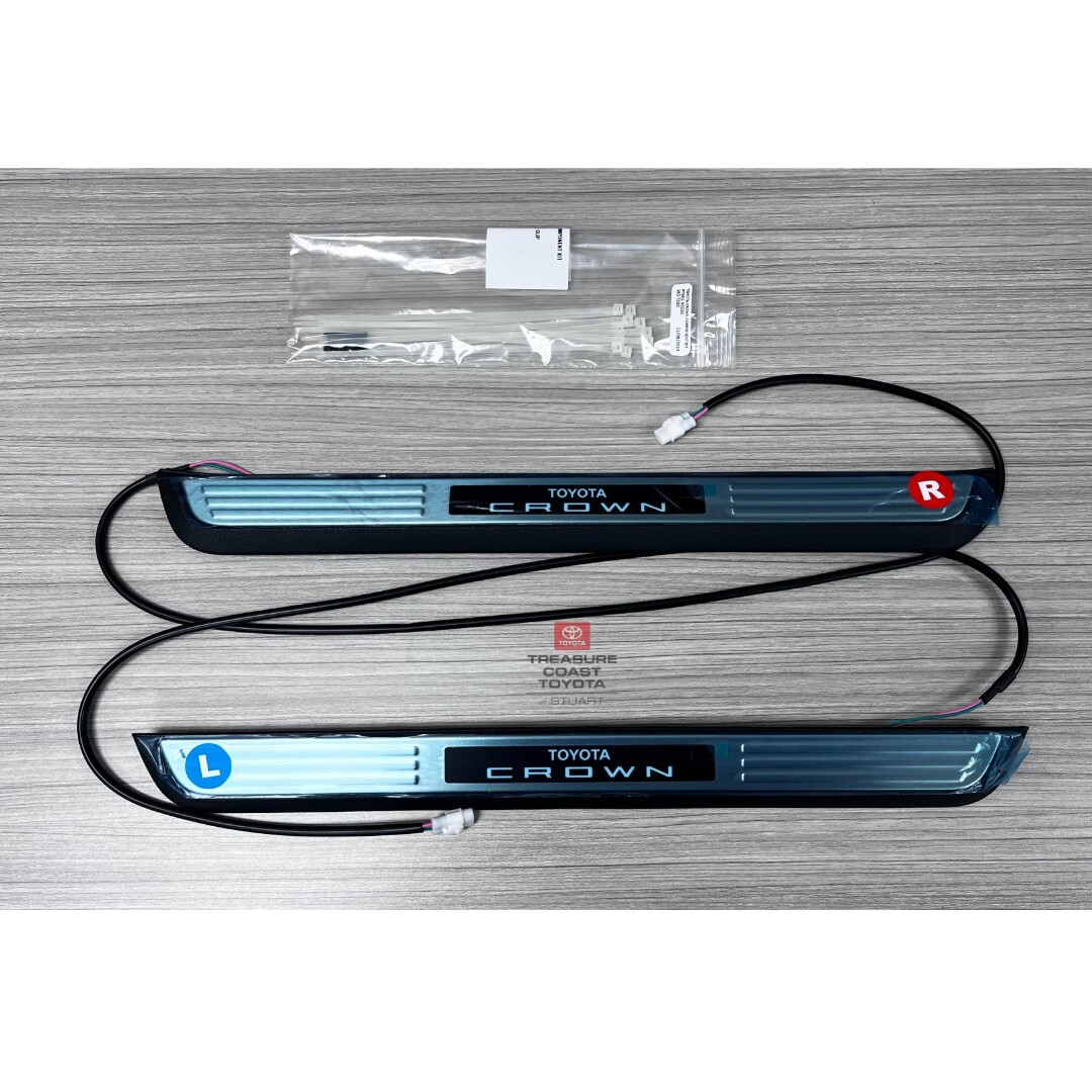 NEW OEM 2025 TOYOTA CROWN SIGNIA ILLUMINATED STAINLESS STEEL FRONT DOOR ...