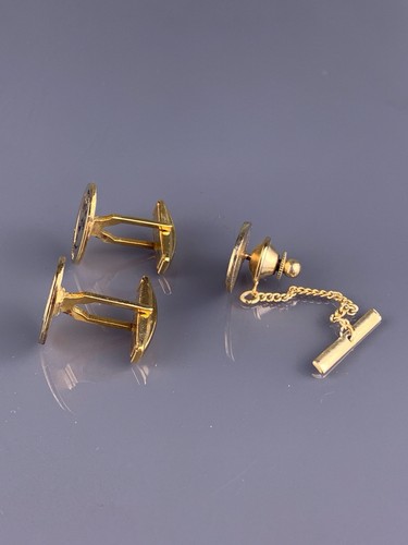 Simmons Family Crest Cufflinks Tie Pin Gold Tone Wing Rose Shield ...