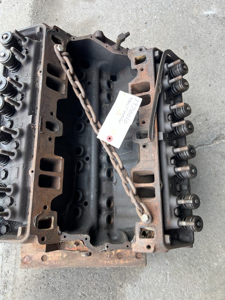 1975 Chevy GM 350 SBC V8 Engine Block 3970010 4 Bolt Main Date TXB OEM ...