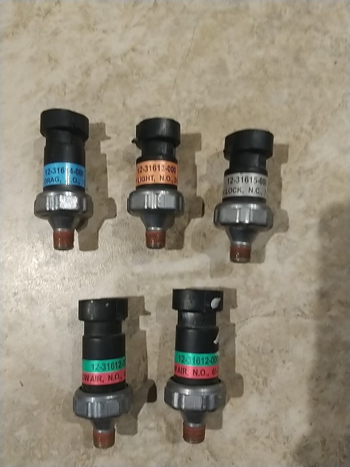 Freightliner Pressure Switch 12-31614-000 12-31613-000 12-31615-000 | eBay