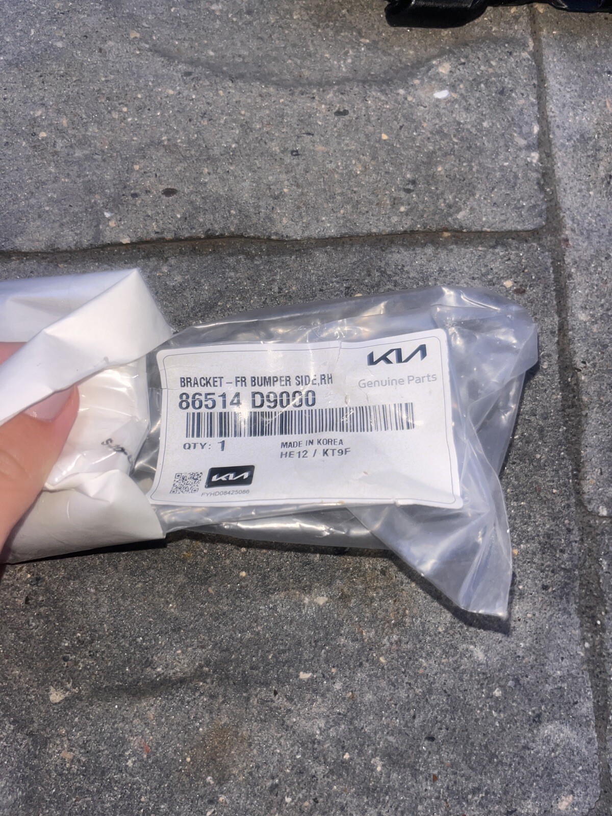 Kia Front Bumper Bracket RIGHT PASSENGER 86514D9000 for 2017-2021 ...