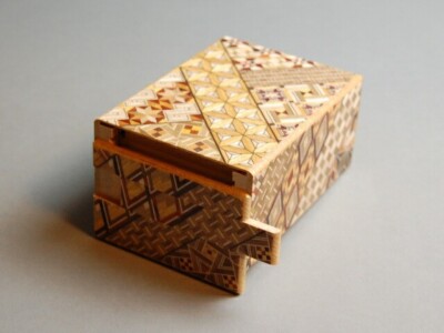 Hakone Yosegi Japanese Puzzle Box Samurai Wooden Magic Trick Box 9 ...