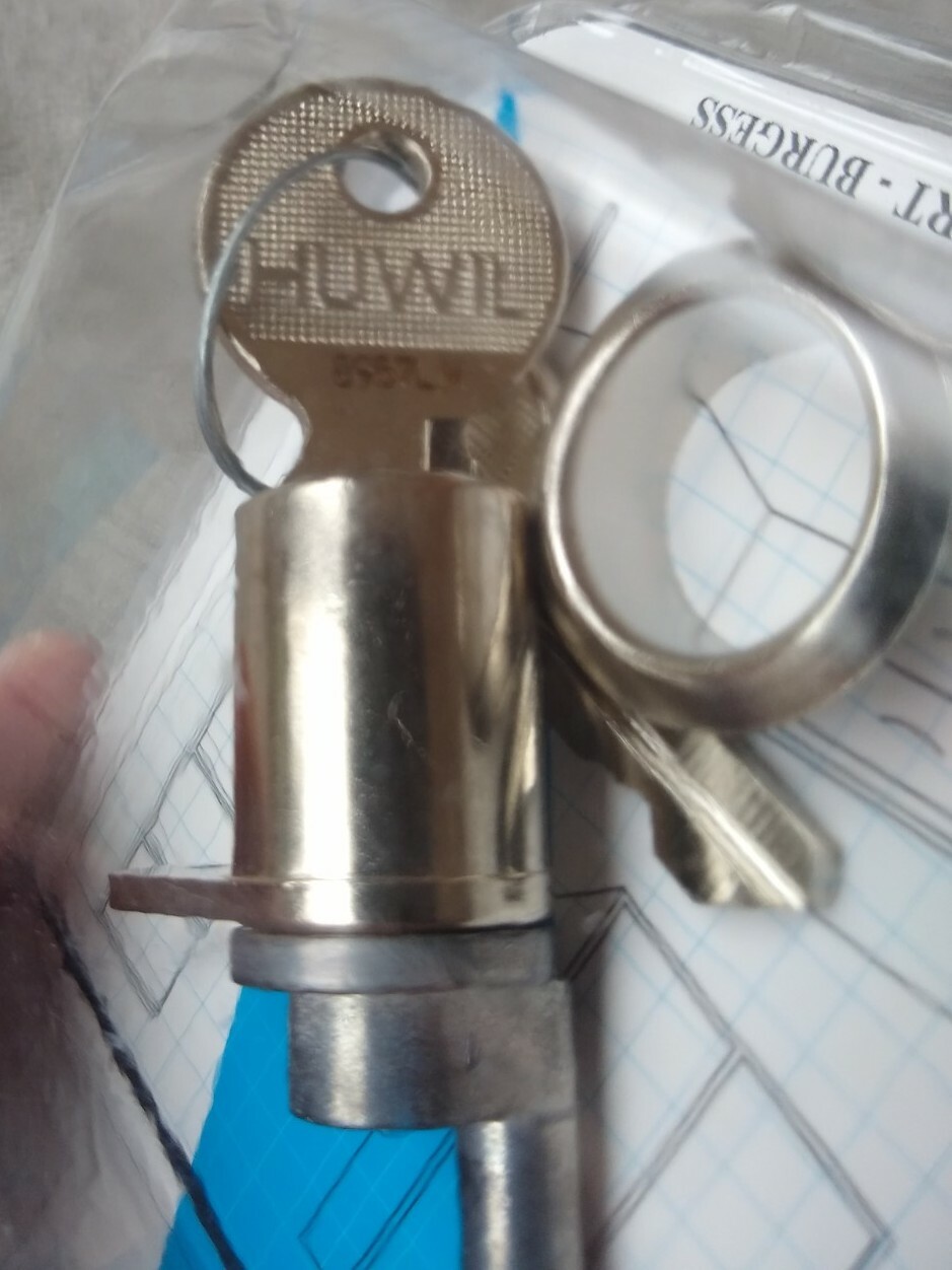 Huwil Office Furniture, Desk, Pedestal, Drawer lock, Single wing, 2 Keys & Rose | eBay