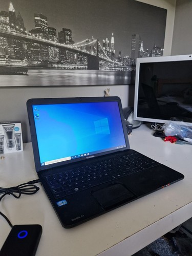 Toshiba satellite Pro C850-10W, 8GB RAM, 120GB SSD, 2nd Gen Intel Core ...
