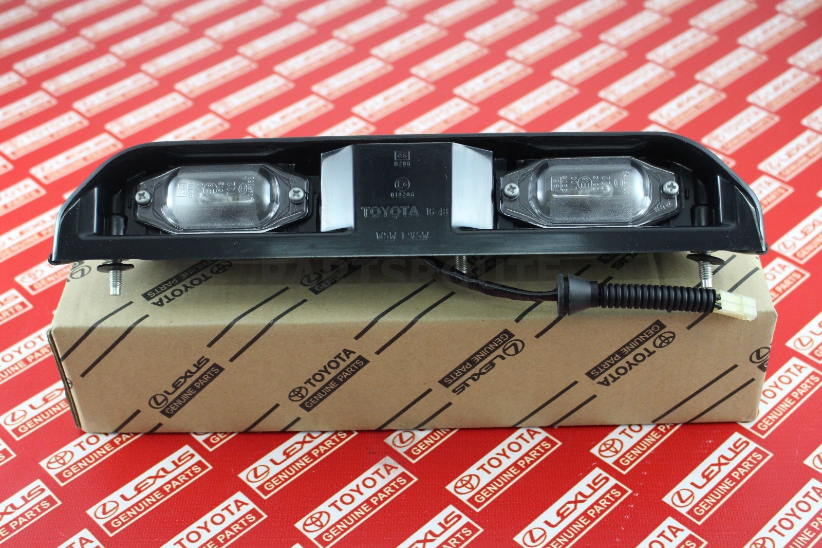 Lexus LX450 Toyota Land Cruiser FJ80 OEM Rear License Plate Lamp 81270 ...