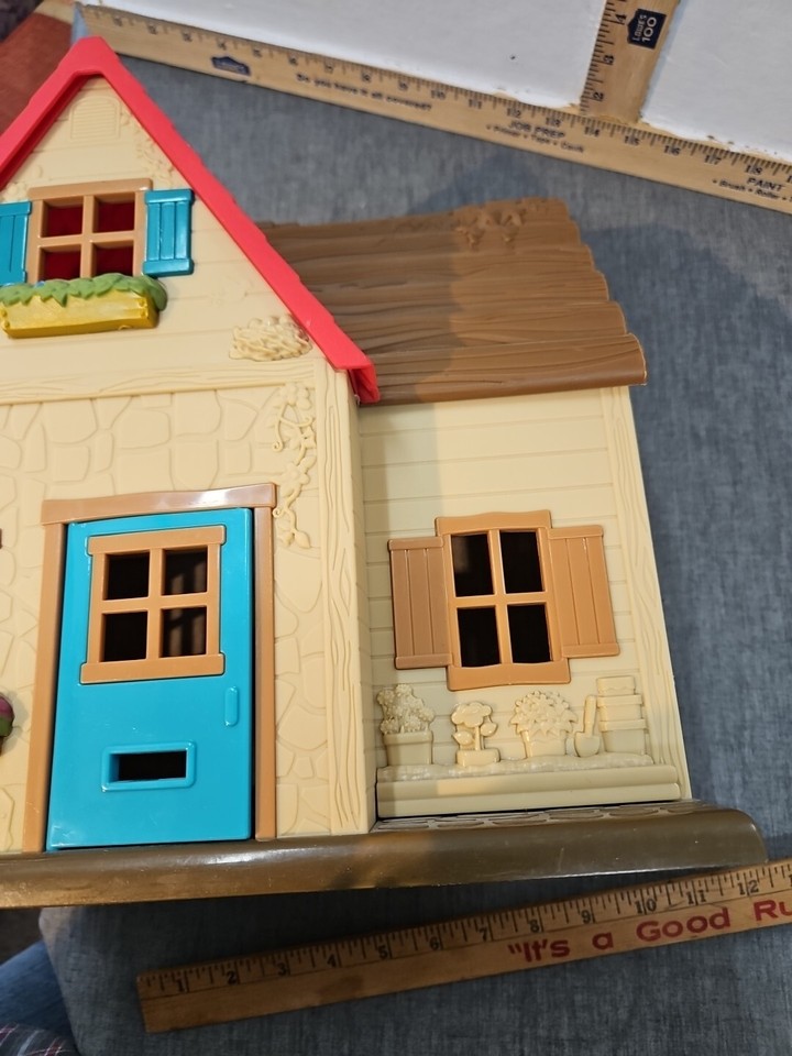 Lil Woodzeez Country House Calico Critters Playhouse Maison Battat Inc ...