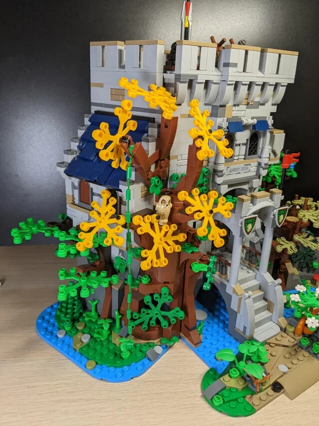 DIY Kings Castle Forest Model Kit 91001 pcs 1928 Building Bricks Set ...