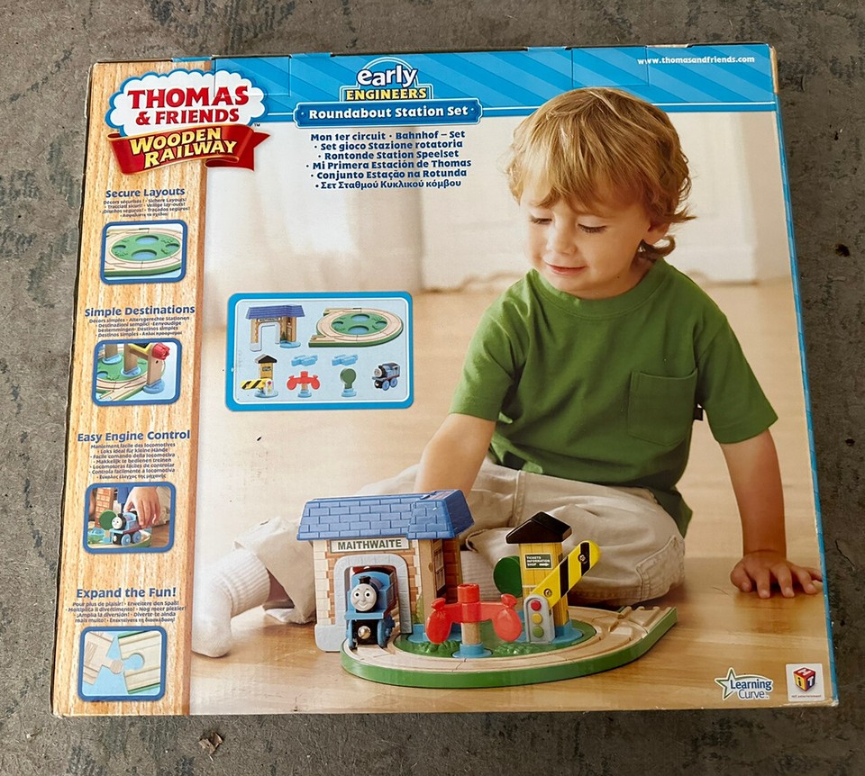 Learning Curve Wooden Thomas Train Early Engineers Roundabout Station ...