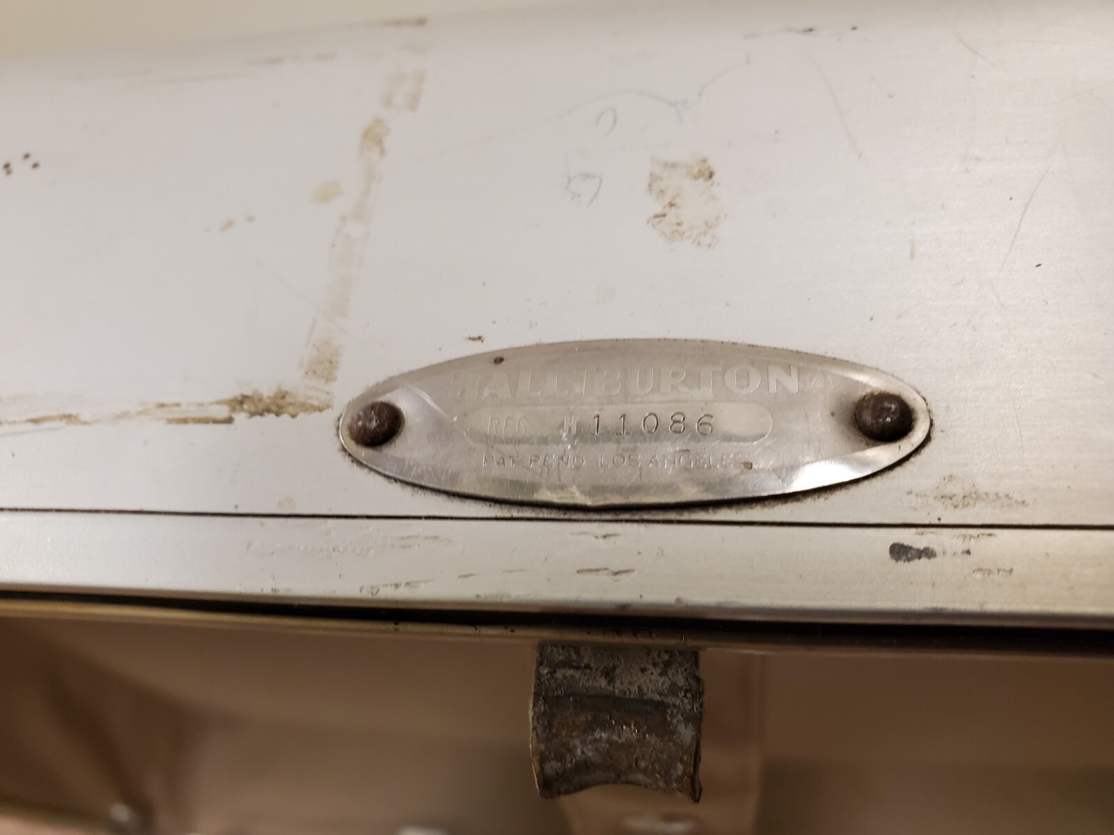 Vtg Zero Halliburton Combo Lock keys Aluminum w/ hangers Suit Case 24 x ...