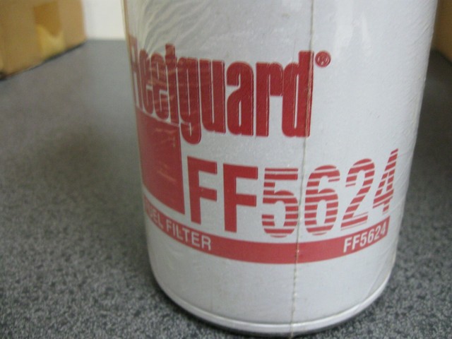 Fleetguard FF5624 Secondary Spin-on Fuel Filter Caterpillar 1r0762 for ...