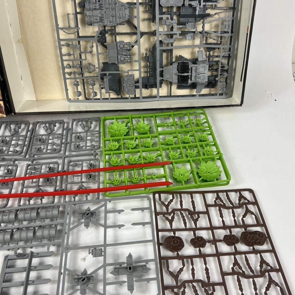 Warhammer 40k 3rd Edition Boxed Starter Set 1998 - New on Sprue - 99% ...