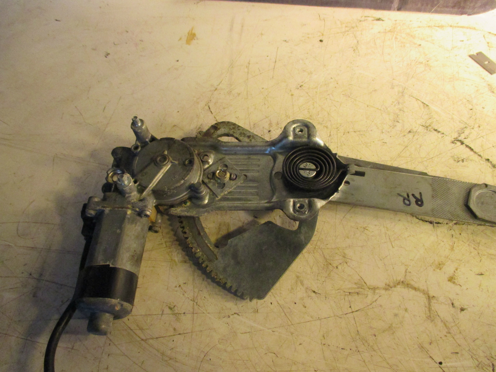1995 Jaguar XJ XJR Right Passenger Rear Power Window Regulator + Motor ...