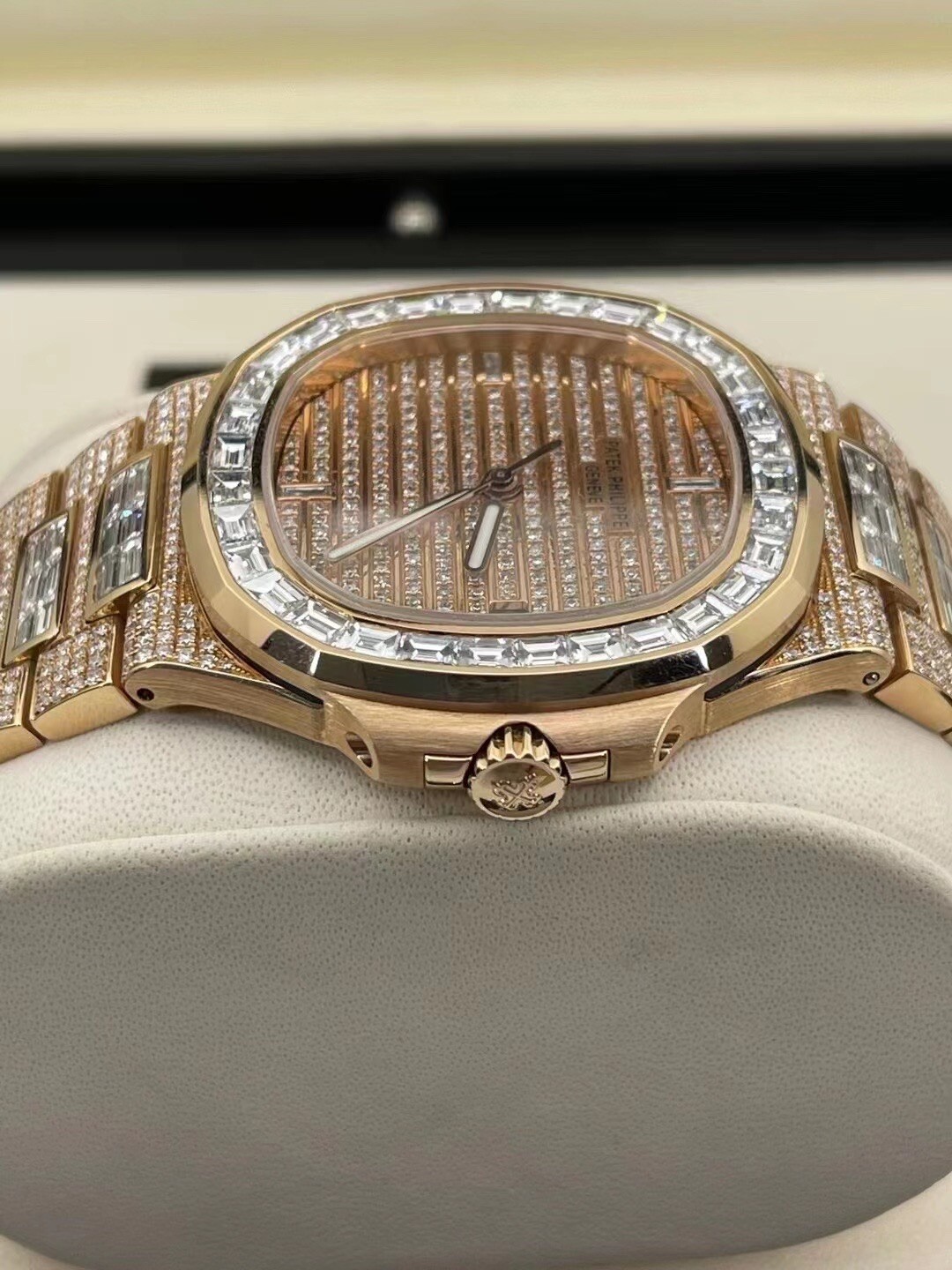 Patek Philippe Nautilus Brown Men's Watch - 5711/1R-001 for sale online ...