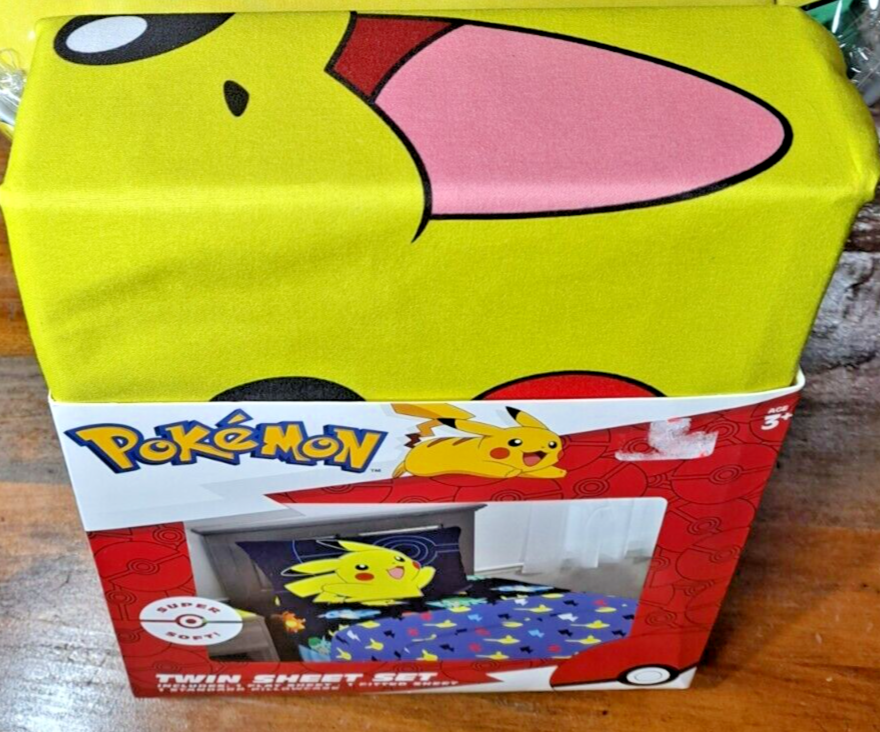 POKEMON Twin Size 3 Piece Sheet Set Pikachu Squirtle REVERSIBLE ...