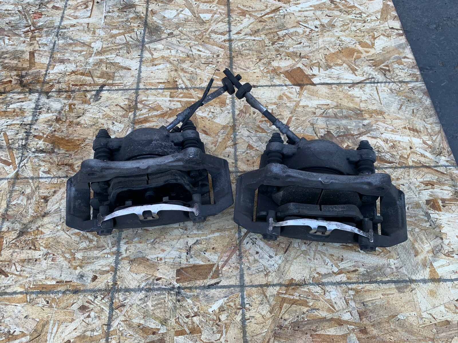 FRONT BRAKE CALIPER CALIPERS SET ASSEMBLY OEM 2012-2018 AUDI A6 A7 C7 ...