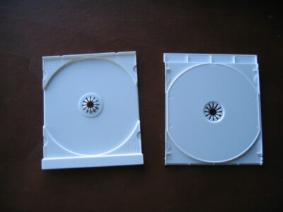 200 MACHINE GRADE QUALITY WHITE CD TRAYS ONLY, MATTE FRONT, GLOSSY BACK ...