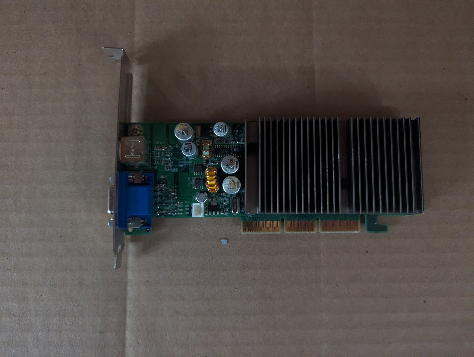 EVGA E-GEFORCE FX 5200 128MB DDR AGP 4X NVIDIA GRAPHICS CARD VGA H2-1(6 ...