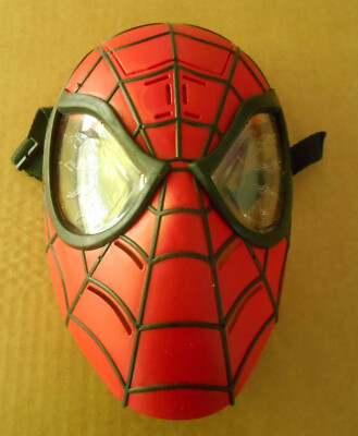 Marvel Spiderman 2016 Talking Mask Lights Up and Talks | eBay
