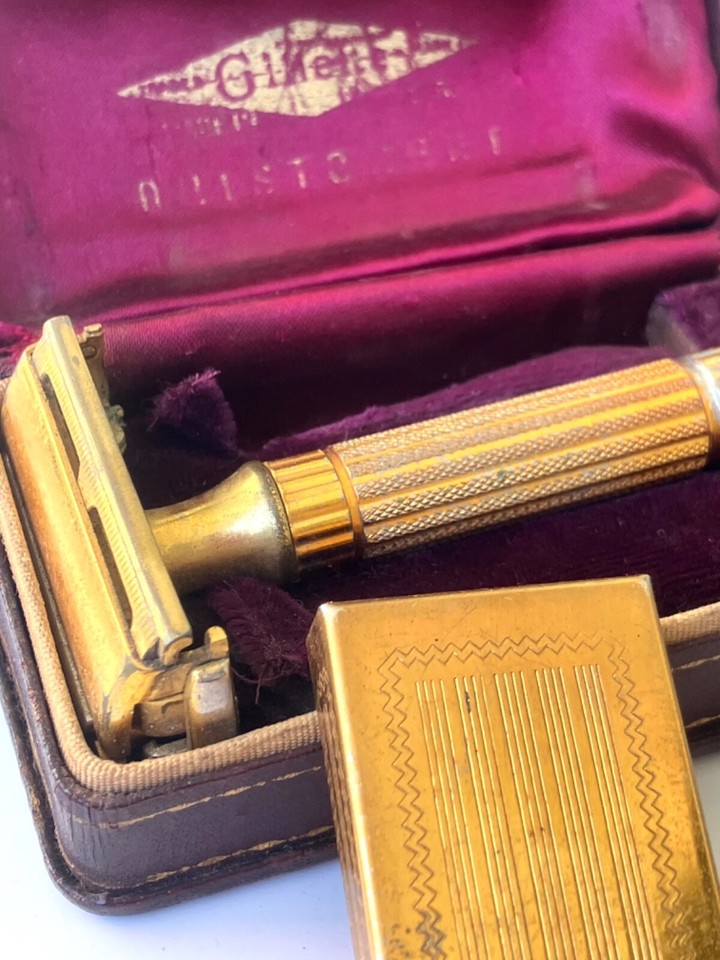 VINTAGE GILETTE ARISTOCRAT SAFETY RAZOR 1945; Box, U.S.A | eBay
