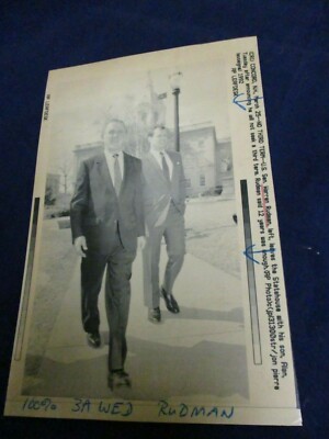 Wire Press Photo 1992 Warren Rudman leaves Statehouse with son Alan ...