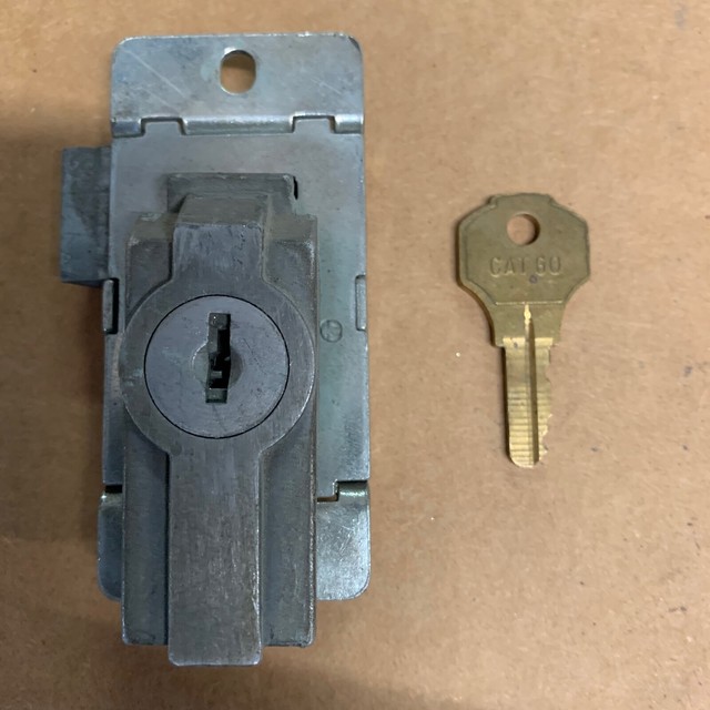 CAT60 Corbin Panelboard Lock with Key FPE GE Trumbull RH | eBay