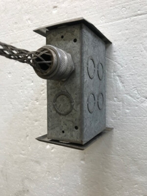 Hubbell, Strain Relief Cord Grip, enclosure,2 twist outlets 20A, 3 ...