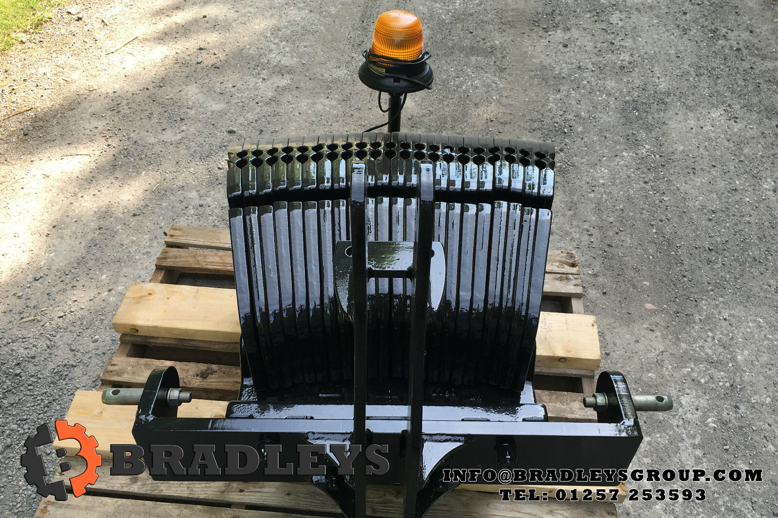 NEW HOLLAND Front Weights FRONT LINKAGE TRACTOR WEIGHT SET 22 FAN + Led ...