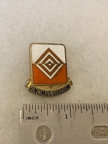 Authentic US Army 57th Signal Battalion DI DUI Unit Crest Insignia S-21 ...