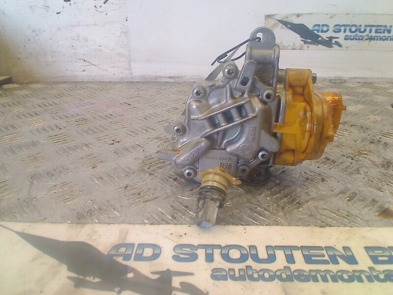 ÖLPUMPE OIL PUMP Mercedes-Benz CLA (118.3) 2019 2821800600 | eBay