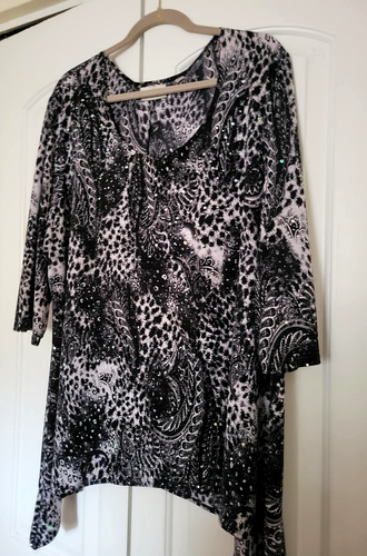 Avenue Brand Animal Print Paisley Black Sequin Design Shirt Top Size 26 ...