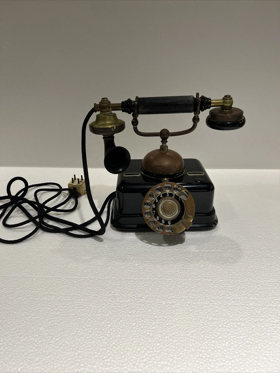 Telephone 1900