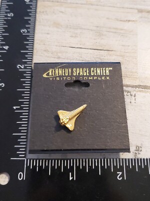 Small Kennedy Space Center NASA Space Shuttle Pin St | eBay