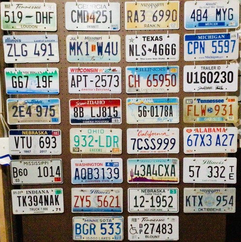 Large lot colorful of 30 old license plates - bulk - many states - low ...