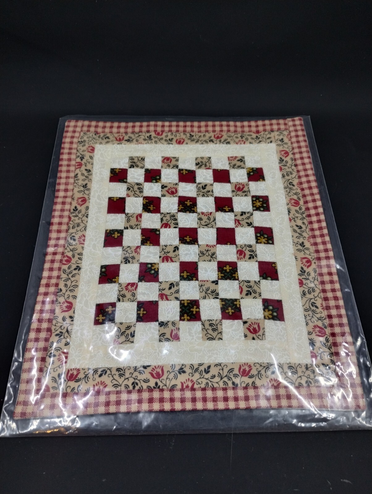 NOS Dollhouse Miniature Artisan Quilt Bedspread in Reds Elizabeth ...