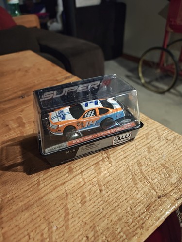 AUTOWORLD XTRACTION HO SLOT CAR 2005 FORD TAURUS STOCK CAR | eBay