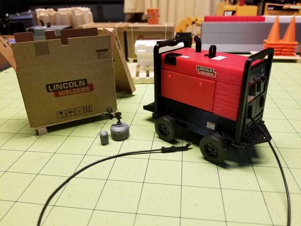 Miniature Custom Truck 250-hp Welder-Generator 1/14th scale for RC ...
