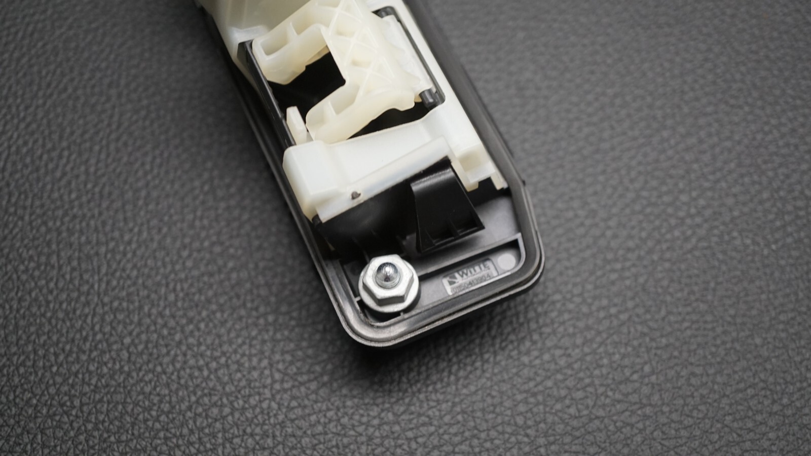 GENUINE 2018 MERCEDES BENZ E-CLASS W213 S213 TAILGATE RELEASE HANDLE ...