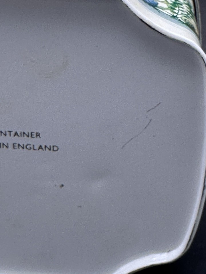 Vintage Seashell Beach Metal Container Made In England Tin Hinged Box ...