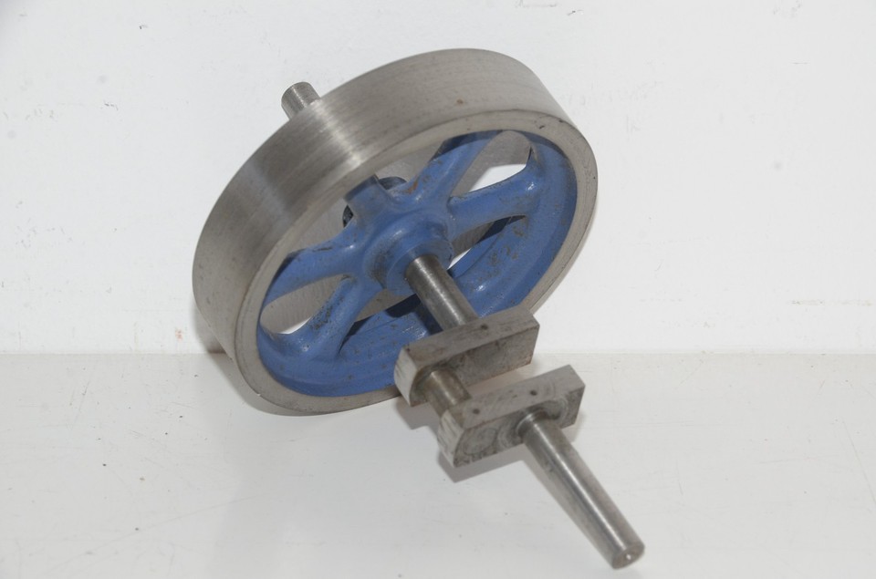 Live steam engine base, crank and flywheel for vertical single. Project ...