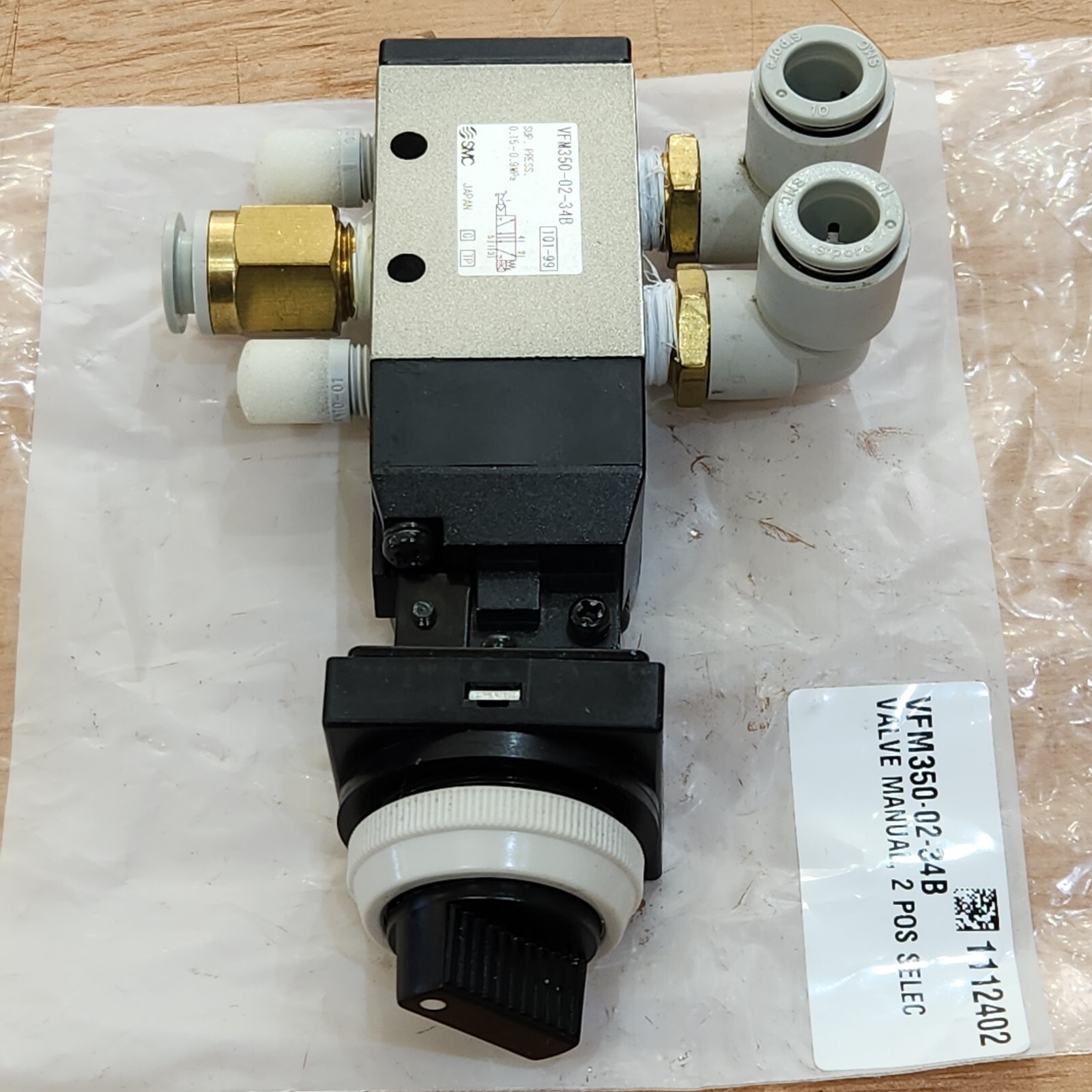 SMC VFM350-02-34B Mechanical Valve, with exhaust filters and fittings ...