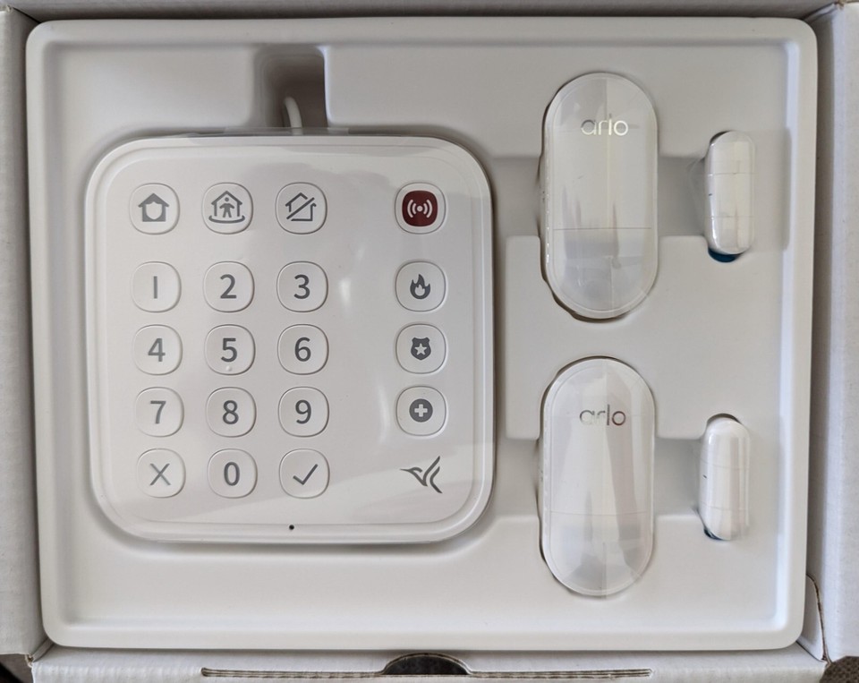 Arlo Home Security System with Wired Keypad Sensor Hub, 5 8-in-1 ...