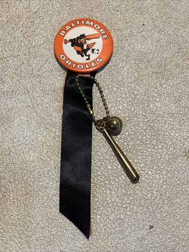VINTAGE 1969 MLB BALTIMORE ORIOLES BASEBALL SOUVENIR BUTTON RIBBON ...
