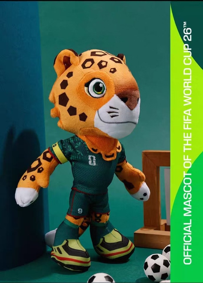 The Official FIFA 2026 World Cup Classic Mascot Plush Doll CLUTCH/MAPLE ...