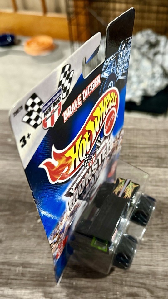 Hot Wheels Mattel Monster Jam early GRAVE DIGGER 2000 1/64 Scale New ...