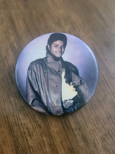 MICHAEL JACKSON pin button 1.5" pinback badge | eBay