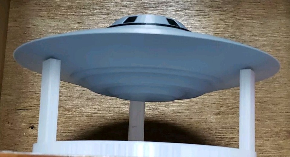 Sport Model UFO/Flying Saucer - from S4 Area 51 - Revealed by Bob Lazar ...